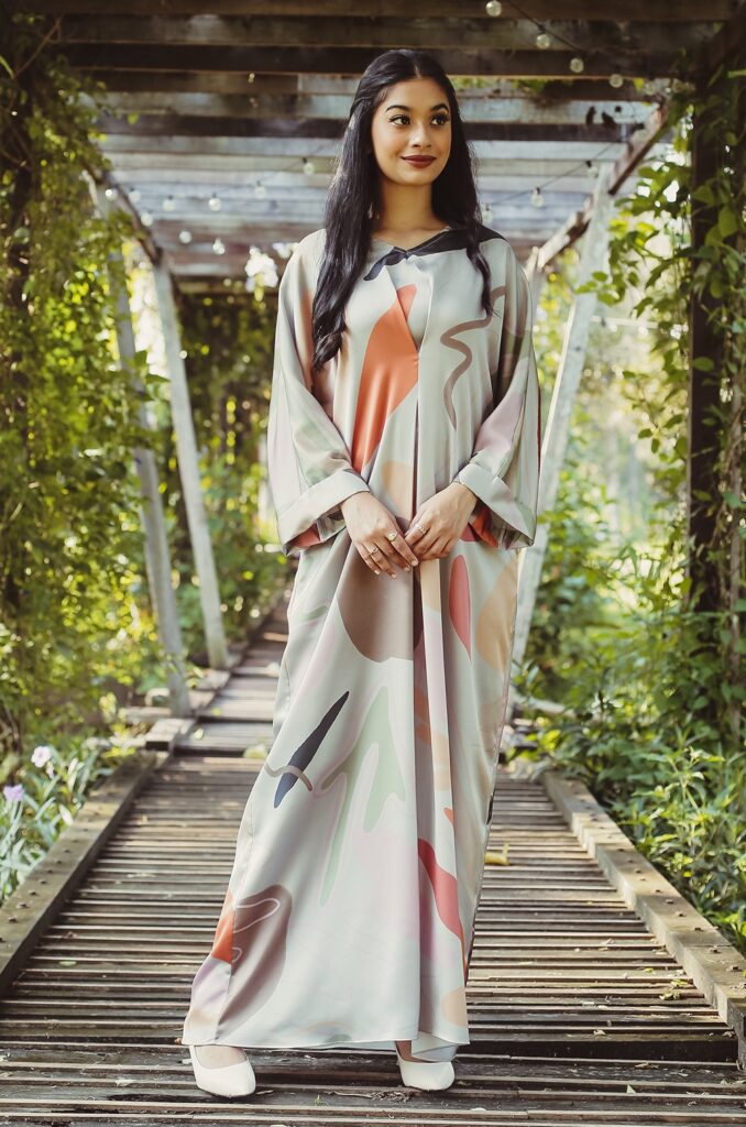 DANELA PRINTED KAFTAN (SILVER GREY) - Maroon Red